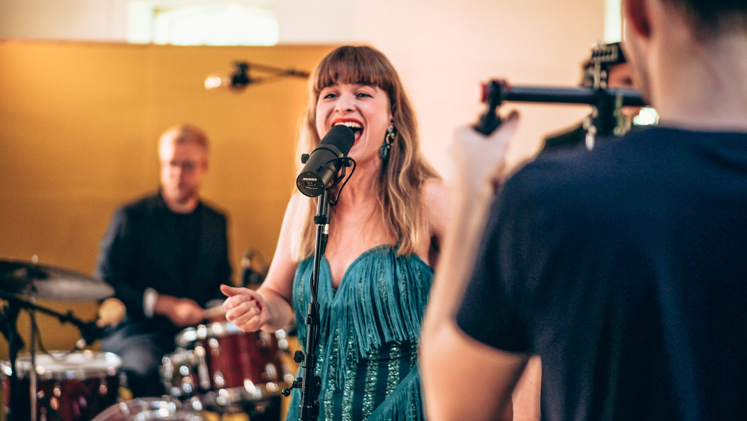 Louise | Book sanger lige her | Kun håndplukkede musiktalenter